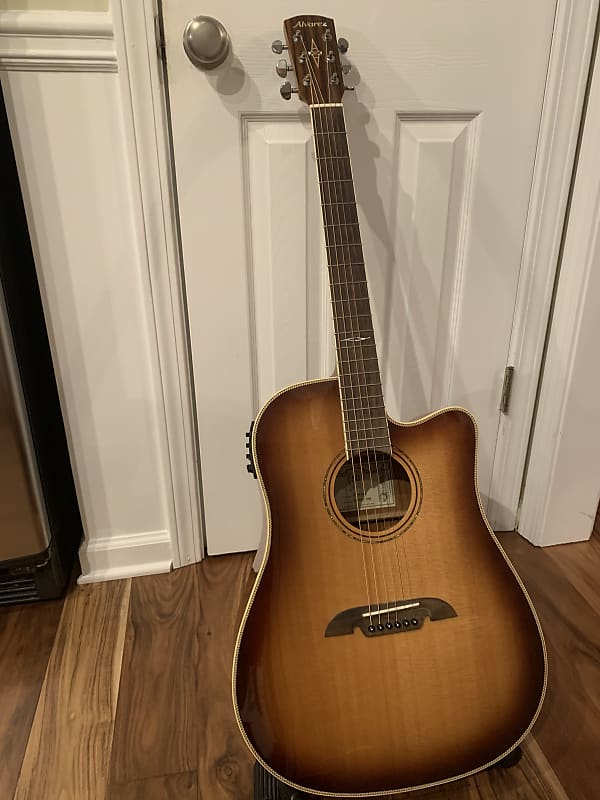 Alvarez ADH600CESHB Dreadnought Cutaway Acoustic-Electric | Reverb