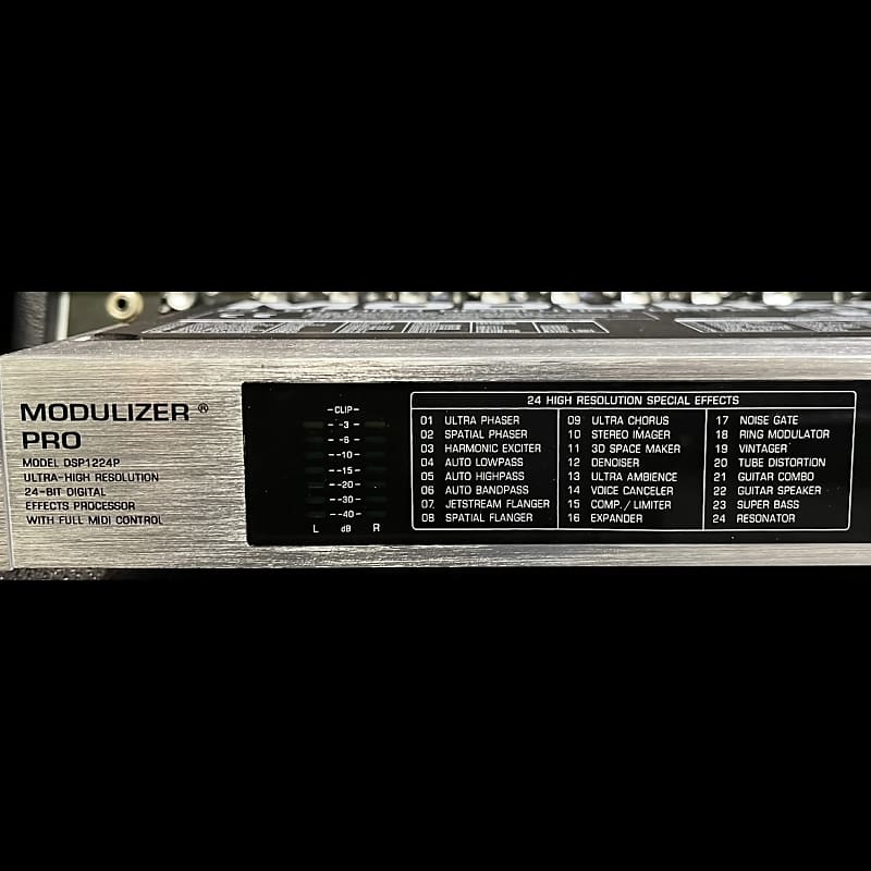 Behringer DSP1224P Modulizer Pro 24-Bit Multi-Effect | Reverb