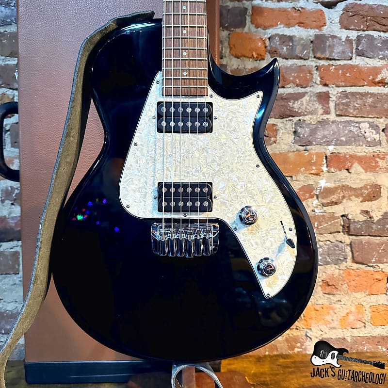 Taylor SB-1 Electric Guitar w/ OHSC & Strap (2020 - | Reverb Canada