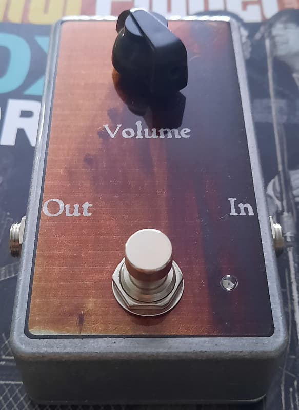 The Haunting Fuzz Pedal | Reverb Canada