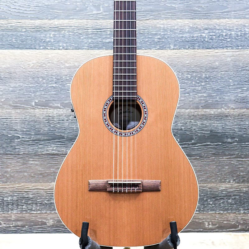 Godin Concert Clasica II "B-Stock" Mahogany/Solid Cedar Top | Reverb
