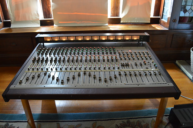 Tascam M-520 Analog Mixer | Reverb