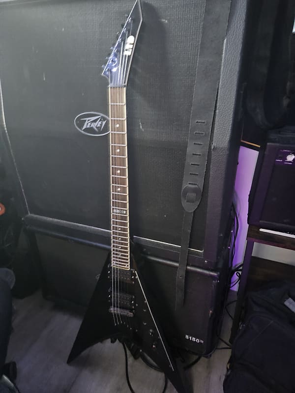 ESP LTD V-300 2011 - Gloss Black | Reverb