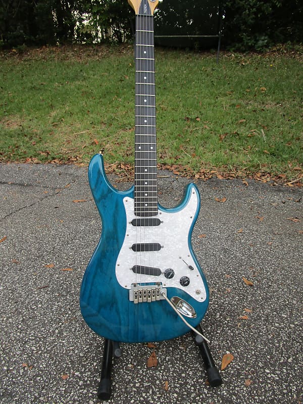 2005 Carvin Bolt ( now Kiesel ) Swamp Ash Strat style 2005 - | Reverb