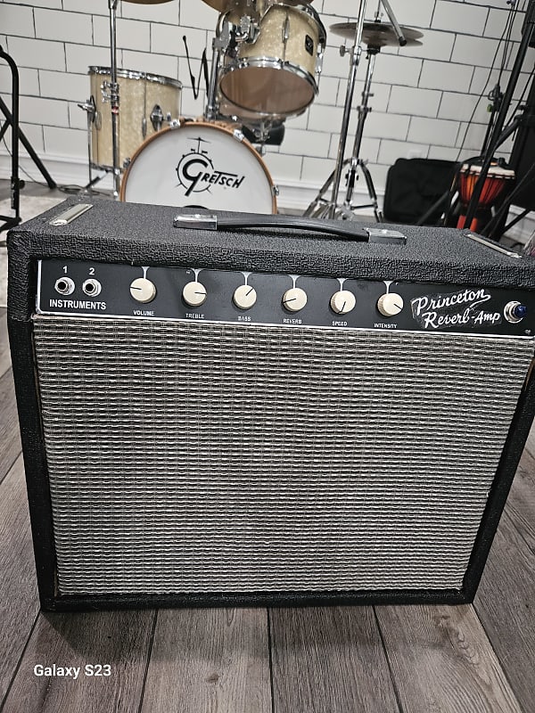 Fender '65 Princeton Reverb Reissue 15-Watt 1x10" Guitar | Reverb