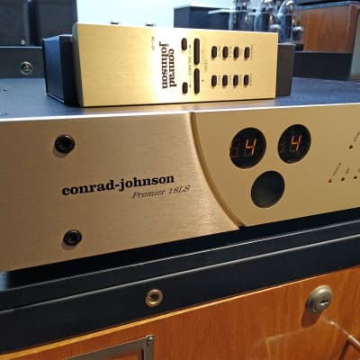 Conrad Johnson MV75/MV75a Stereo Tube Power Amplifier - Gold | Reverb