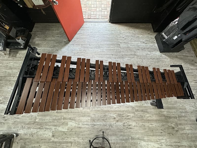 USED Majestic Quantum 4.6 Octave Field Marimba | Reverb