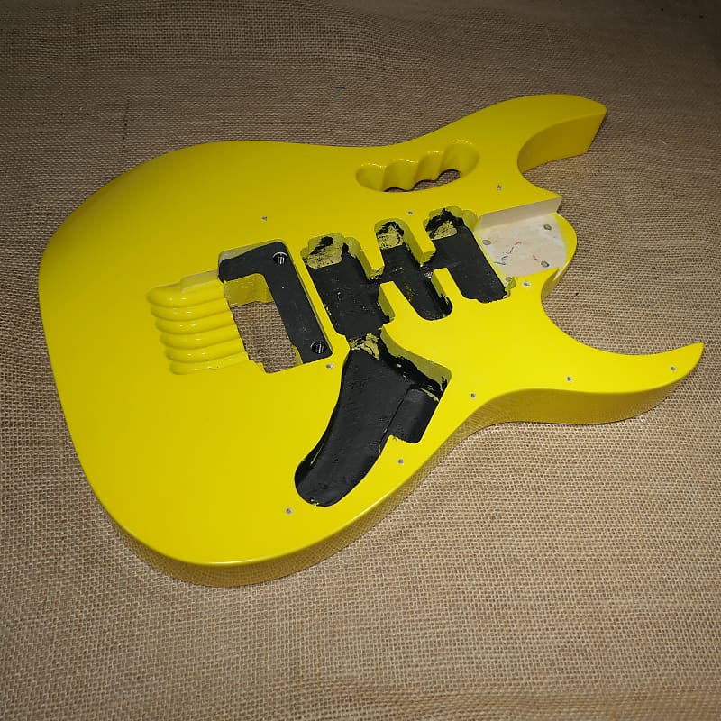 Body Yellow, Genuine 2022 Ibanez Jem Junior JEMJR 1P-02 | Reverb