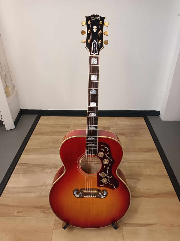 Gibson Jimmy Page 1964 SJ-200 thé aux cerises signé à la | Reverb UK