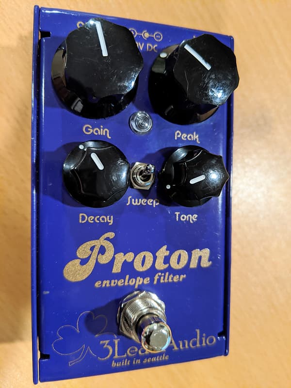 3 Leaf Audio Proton V3 Envelope Filter | Reverb