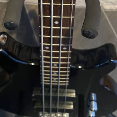 Hamer SB4 BK Short Scale/Small Body Bass Guitar | Reverb
