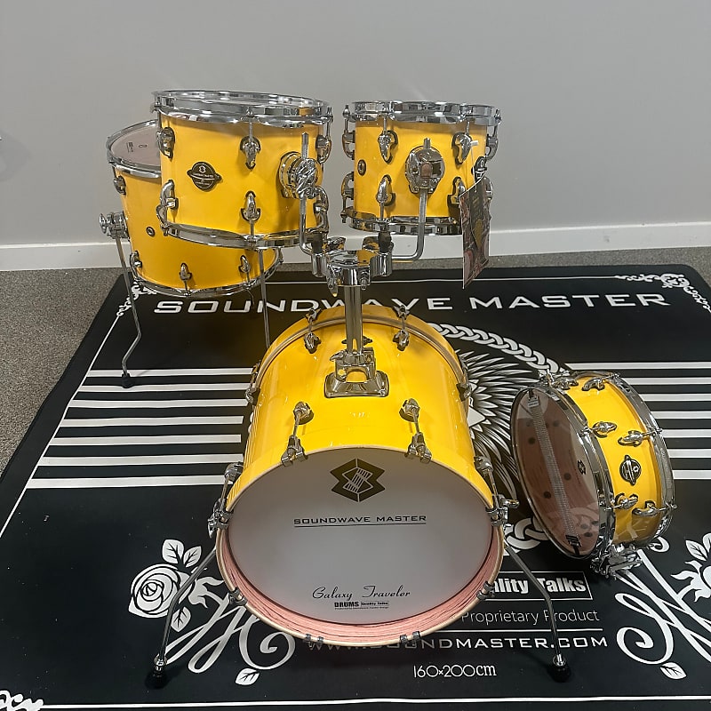 SOUNDWAVE MASTER GALAXY TRAVELER SHELL PACK LEMON YELLOW | Reverb