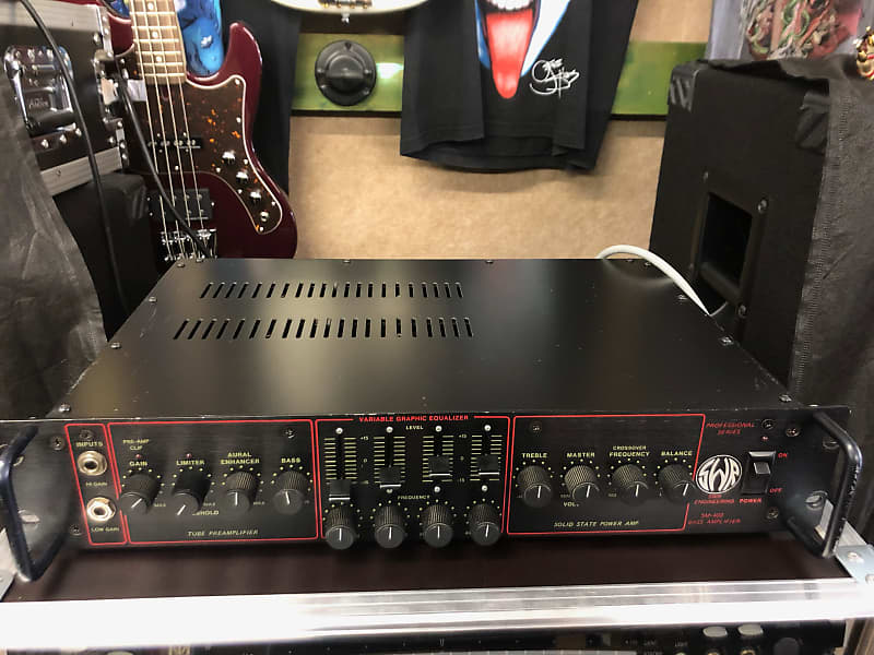 SWR SM-400 Vintage 400W Bass Amp Head included Rack | Reverb