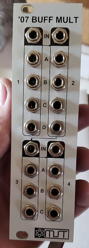 Synthrotek MST buffered multiple 2007 - White | Reverb