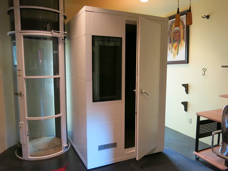 Studiobricks One Plus Sound Booth | Reverb Canada