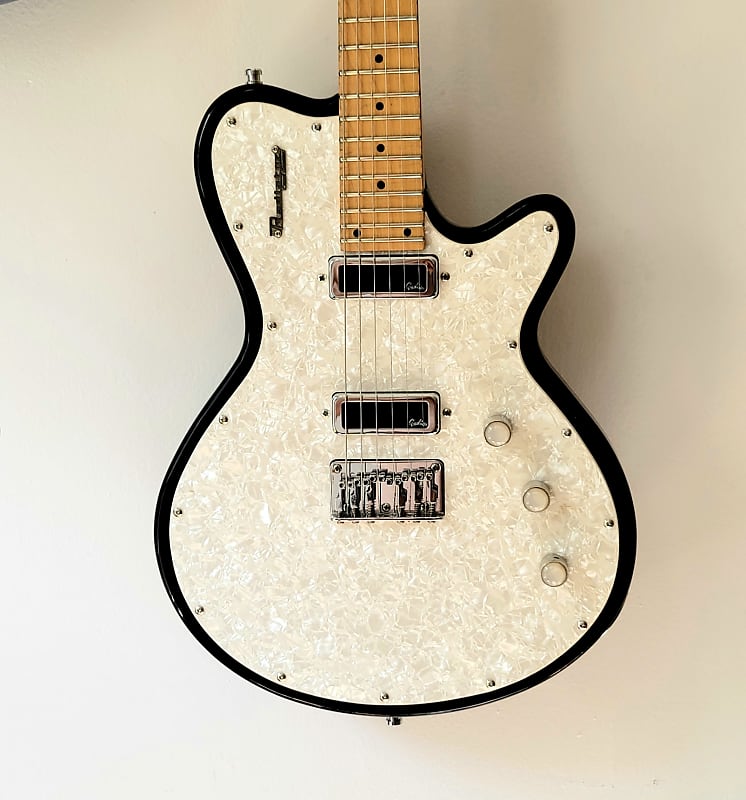 2000 Godin Radiator | Reverb