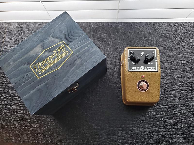 Tru-Fi Spider Fuzz 2023 - Gold Hammertone | Reverb