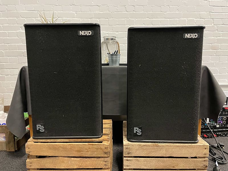 PS15 Speakers x 2 - With two Custom Flight Cases included | Reverb
