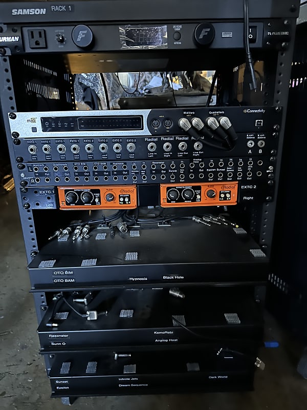 Samson SK 16 custom guitar pedal effects rack | Reverb