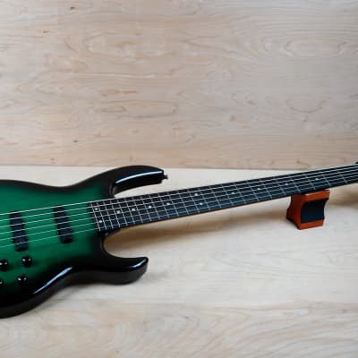 Carvin LB76-F Fretless 6 String Bass 1992 Green Burst Custom | Reverb