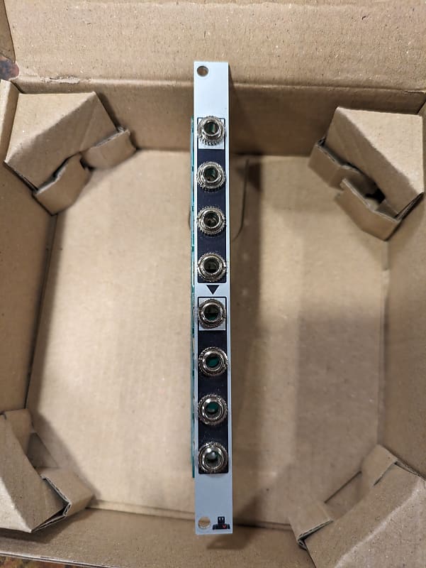 Malekko 2HP Buffered Mult Multiple 2020's | Reverb