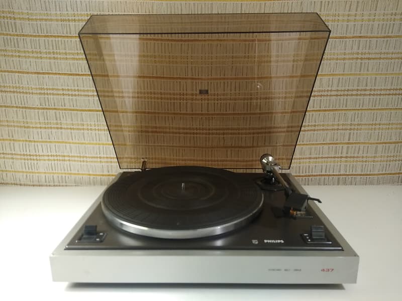 Philips Philips Synchro Belt-Drive 437 Vintage Turntable | Reverb
