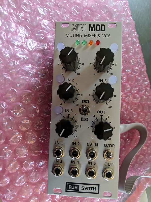 AJH Synth MiniMod Muting Mixer + VCA Silver | Reverb