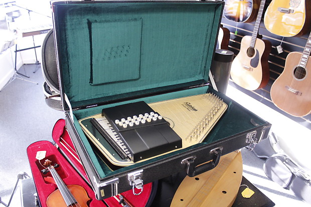 Oscar Schmidt Limited Edition AutoHarp w/ Hardshell Case- 21 | Reverb