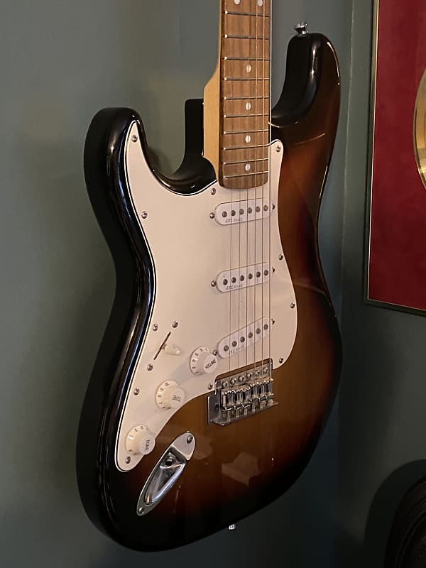 AXL Sunburst Mid 90’s - Sunburst | Reverb