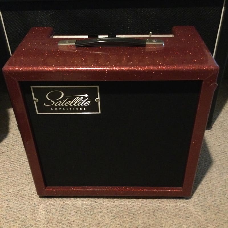 Satellite Scamp Red sparkle flake 1x10” combo! | Reverb