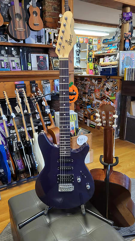 Pre-Owned Rogue Rocketeer Electric Guitar | Reverb