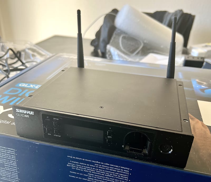 Shure GLXD14R - GLX-D Advanced Digital Wireless Guitar System | Reverb