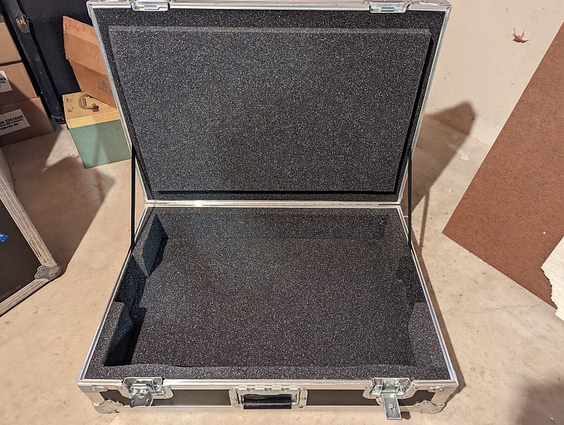 Custom Deluxe Pedalboard ATA Flight/Road Case | Reverb