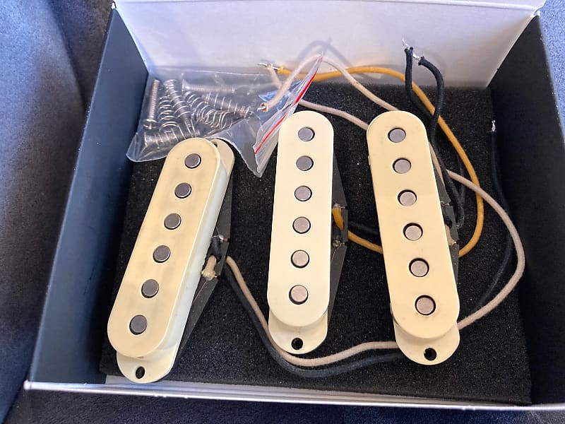 Lollar Tweed pickup set for stratocaster 2021 cream | Reverb
