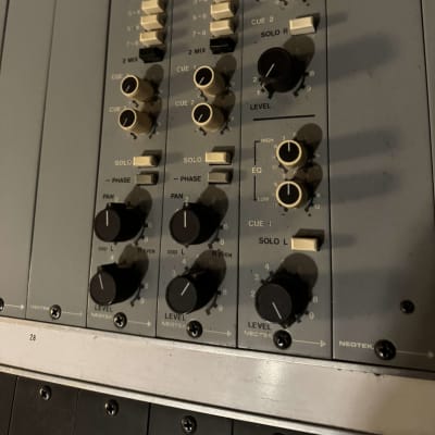 Neotek Series II - 24 Channel Mixer | Reverb