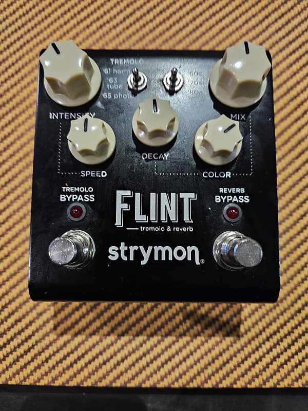 Strymon Flint Reverb and Tremolo V1 2012 - 2022 - Black with | Reverb