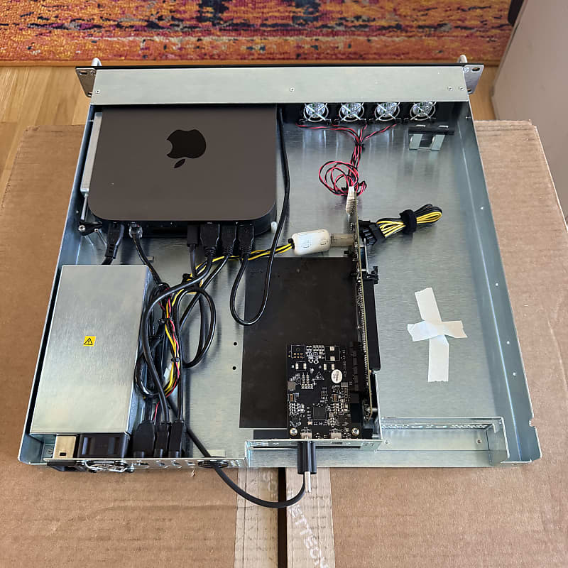 Apple Mac mini 2018 in Sonnet XMAC-MS-A-TB3 xMac mini Server | Reverb