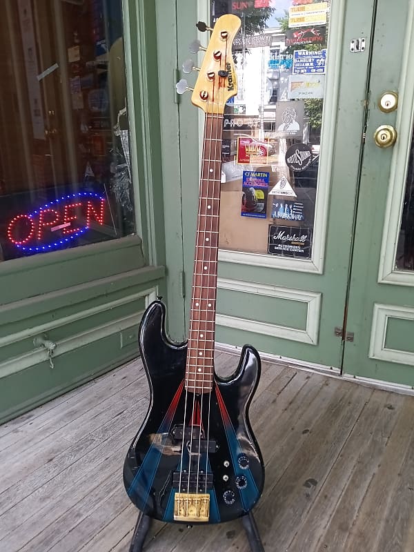KRAMER PIONEER SERIES BASS GUITAR | Reverb