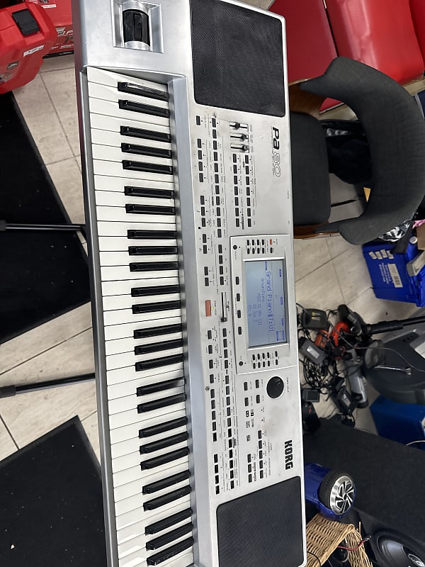 Korg Pa80 mid 90 - silver | Reverb