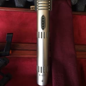 Royer R-122V Vacuum Tube Ribbon Microphone | Reverb