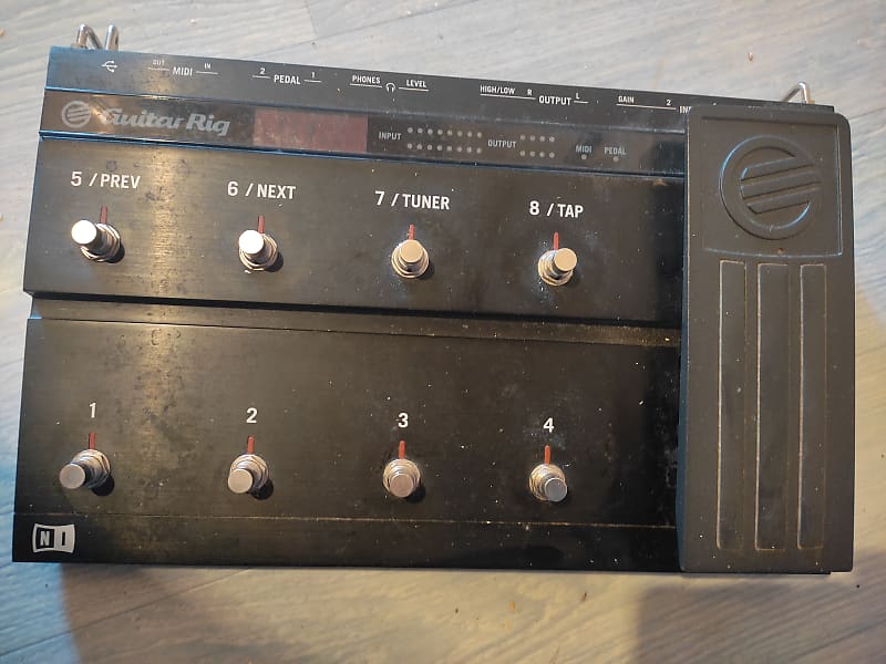 Native Instruments Rig Kontrol 3 | Reverb