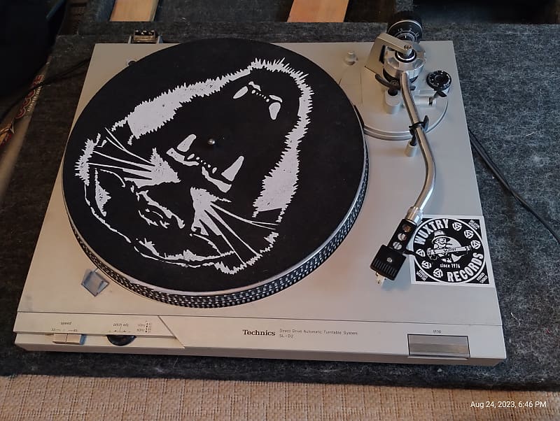 Vintage 1979 Technics SL-D2 turntable | Reverb