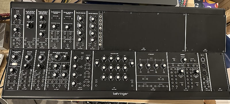 Behringer Analog Modular System 15 + dual passive low pass + | Reverb
