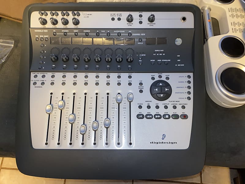 Digidesign Digi 002 FireWire 2004 | Reverb