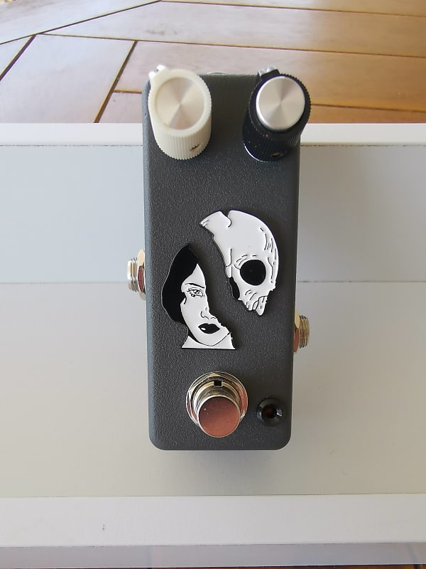 D.E.R Fuzz (Devi Ever Ruby circuit) 2023 | Reverb