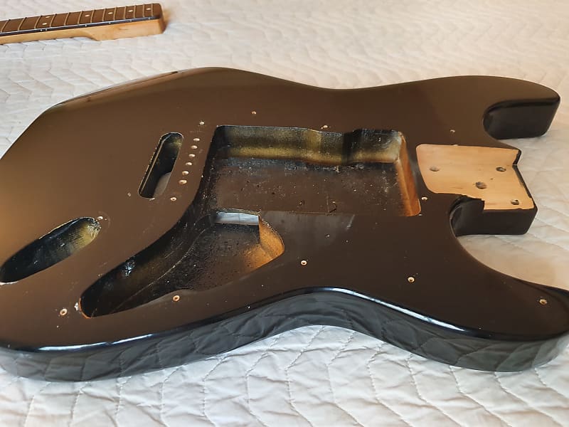 Strat body - Black | Reverb