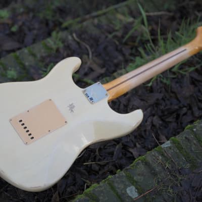 Fender Custom Shop Limited Edition '55 Bone Tone | Reverb France