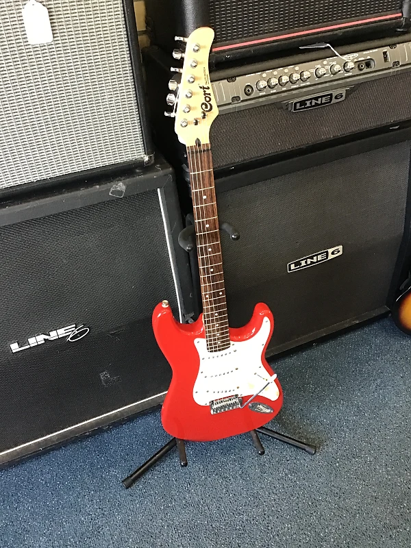 Cort STRATOCASTER COPY LATE 2000’s - RED | Reverb