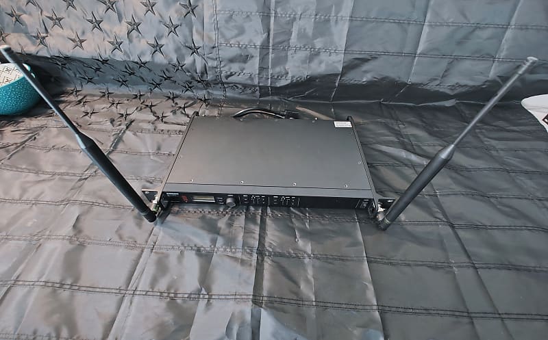 Shure ULXD4D Dual Digital Wireless Receiver - G50 - (470 - | Reverb