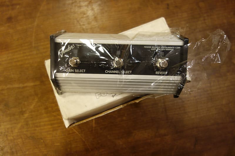 Fender '94 Twin Amp 3 Button Footswitch | Reverb Canada